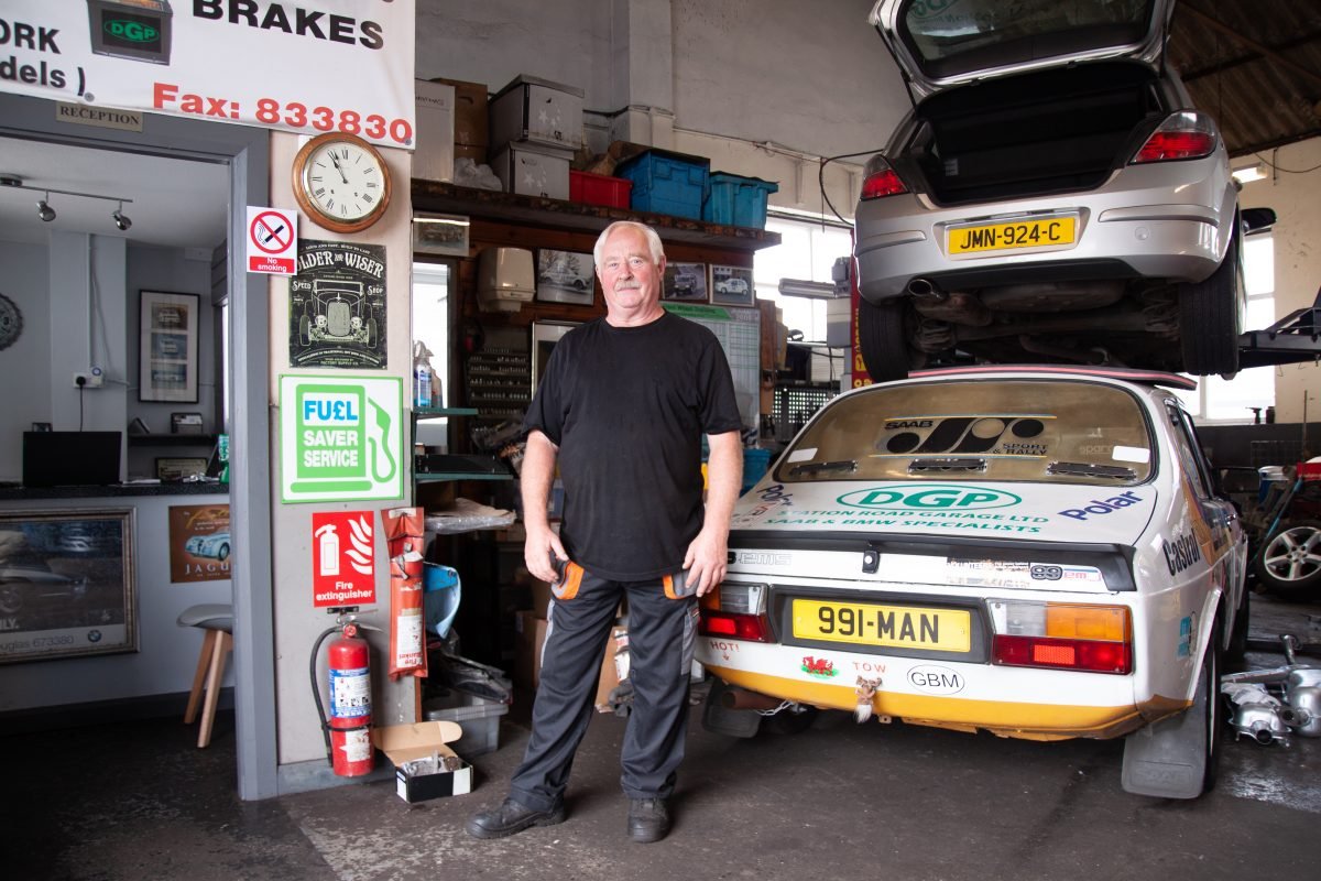 DGP Station Road Garage – Manx Shop Fronts